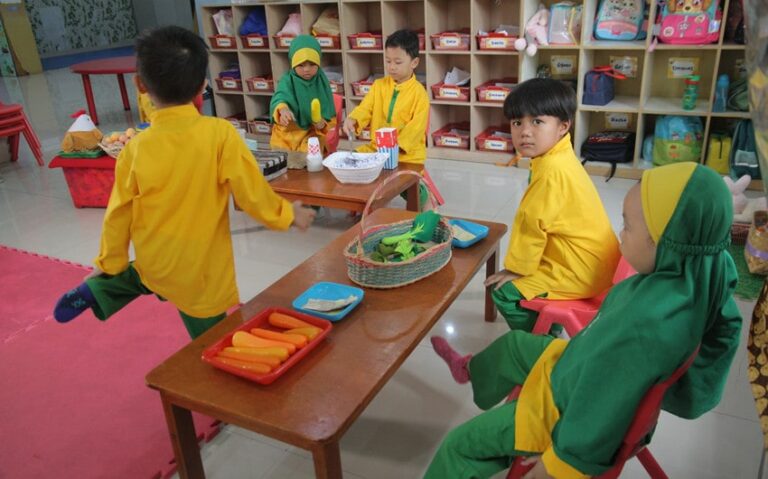 29 Fun Games To Play At School That Everyone Will Enjoy