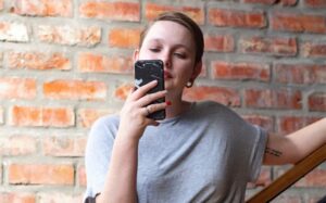 Low-Key Meaning in Text: A Guide for Everyday Conversations