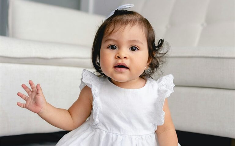 196 Stunning Girl Names That Mean White and Symbolize Purity